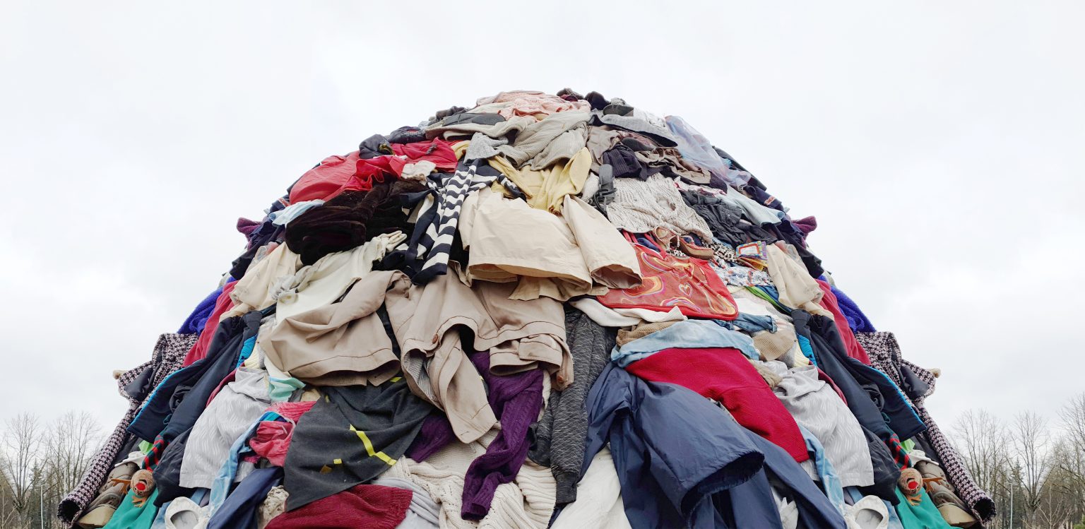 Most EU textile waste still ends up in landfill or incineration ...